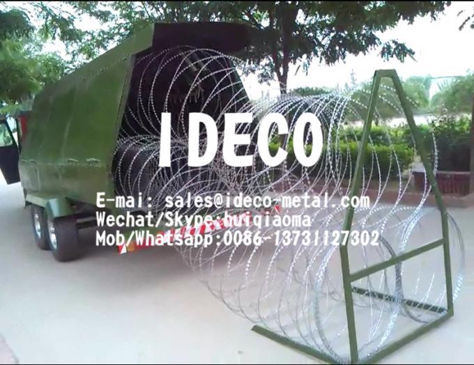 Pyramid Shape High Tensile Steel Triple Coil Barbed Tape Concertina ...