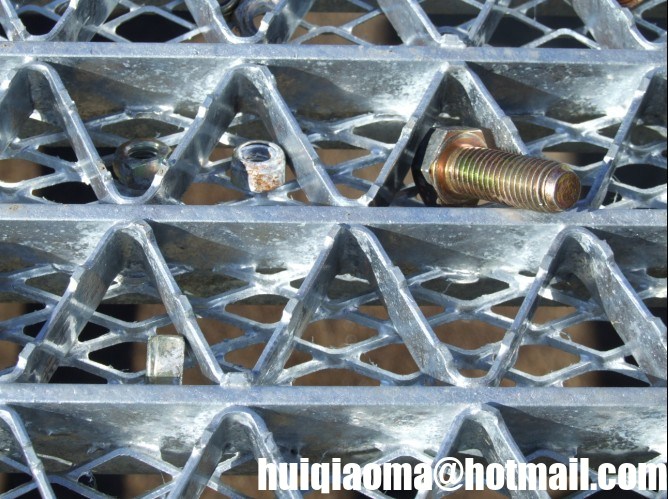 Non-slip Magic Grating,Diamond type Steel Grating,Safetread Diamond ...